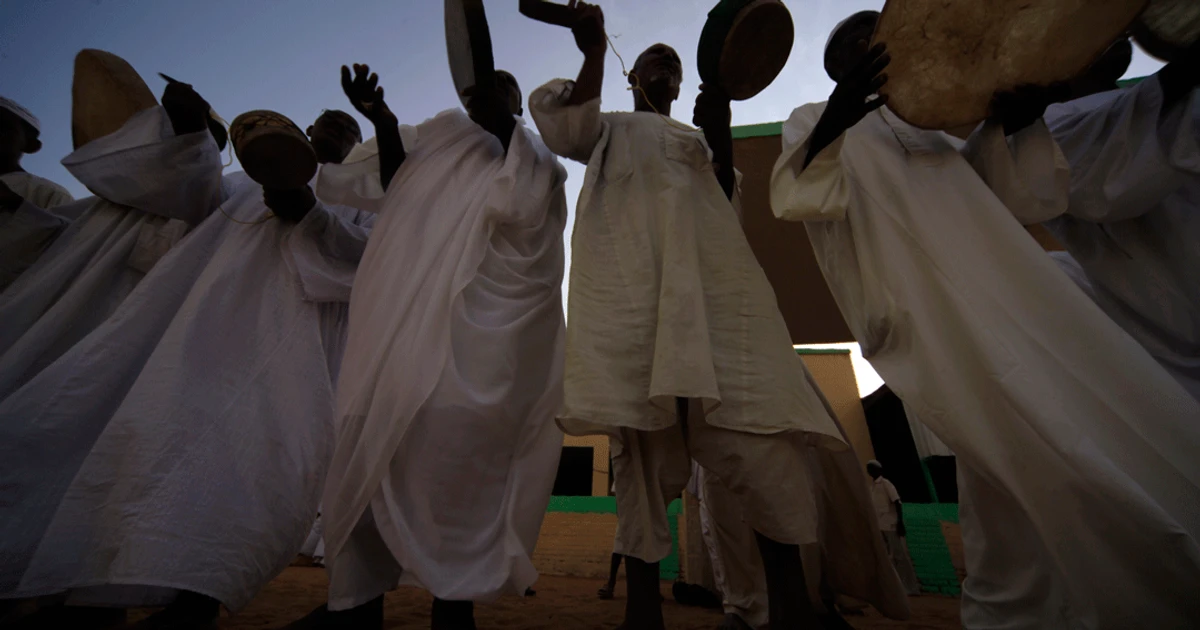 Salafi Violence Against Sufis - Shrines Are Destroyed And Burned